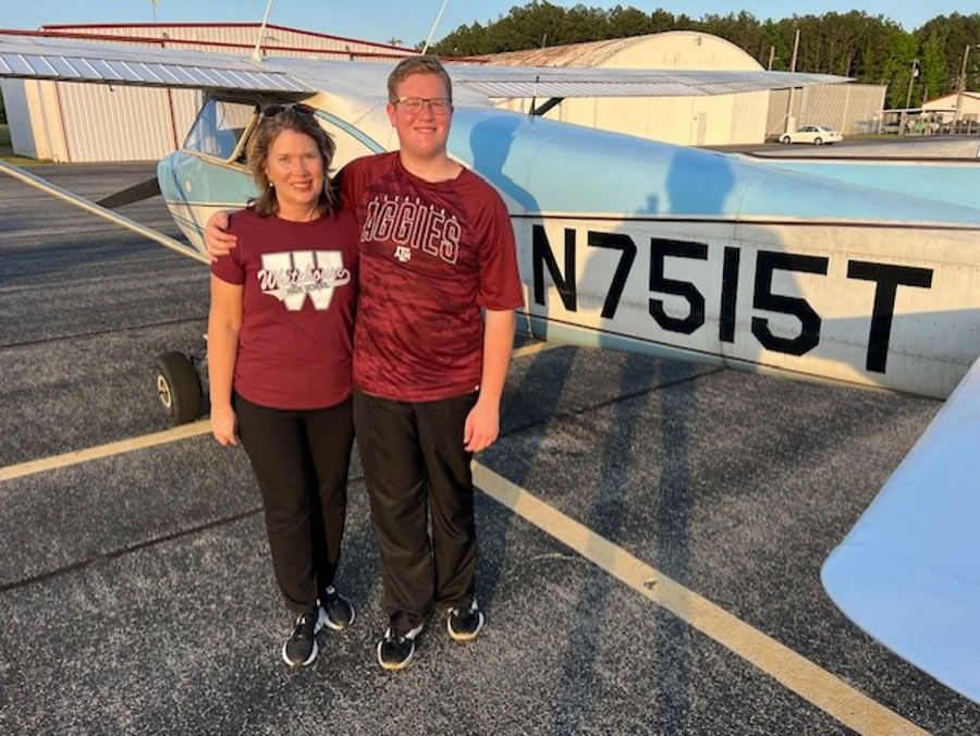 Ray Scholar Milestones in April 2024 | EAA